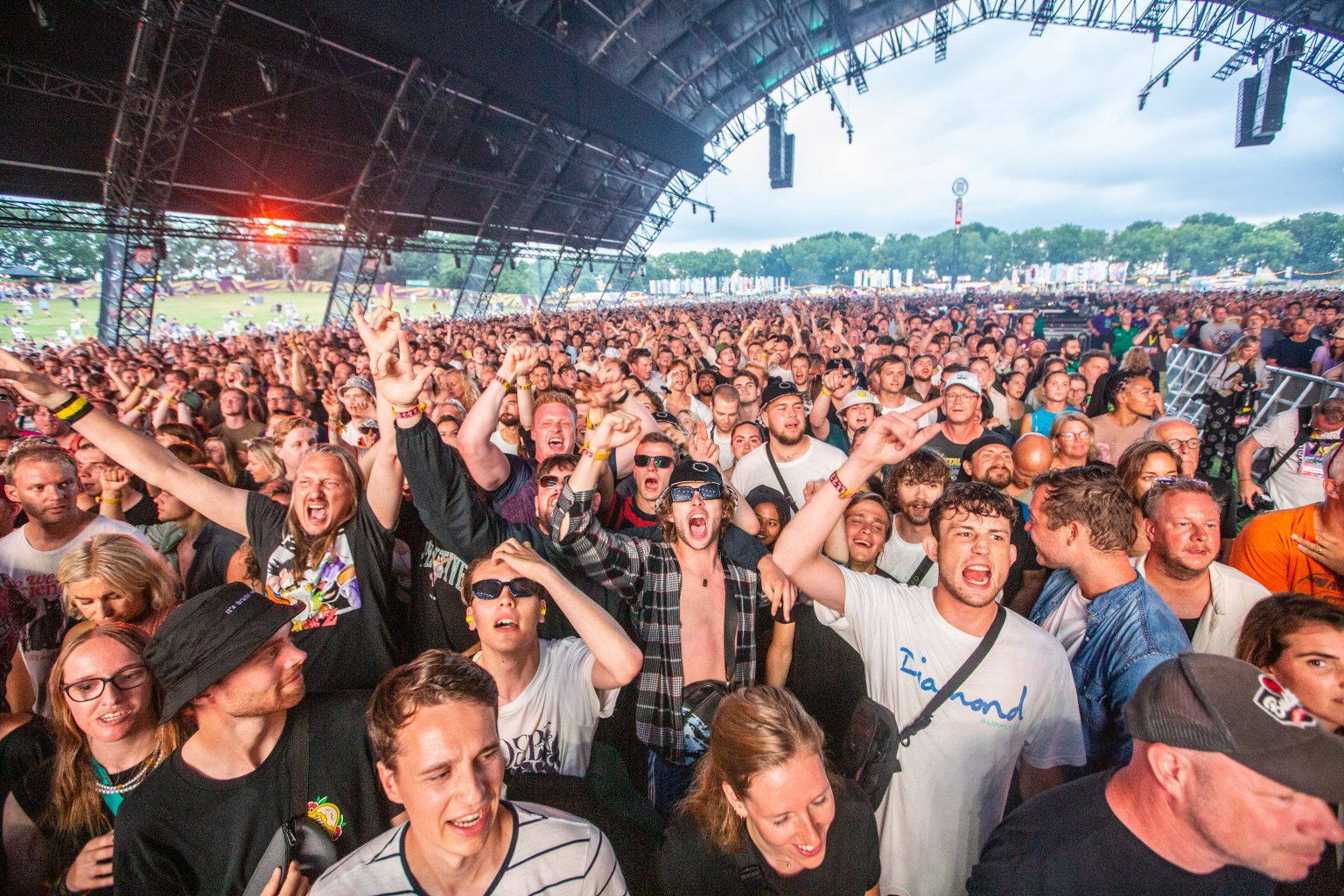 Lowlands 2026 deelt informatie over nachtprogramma: Meer ruimte ...