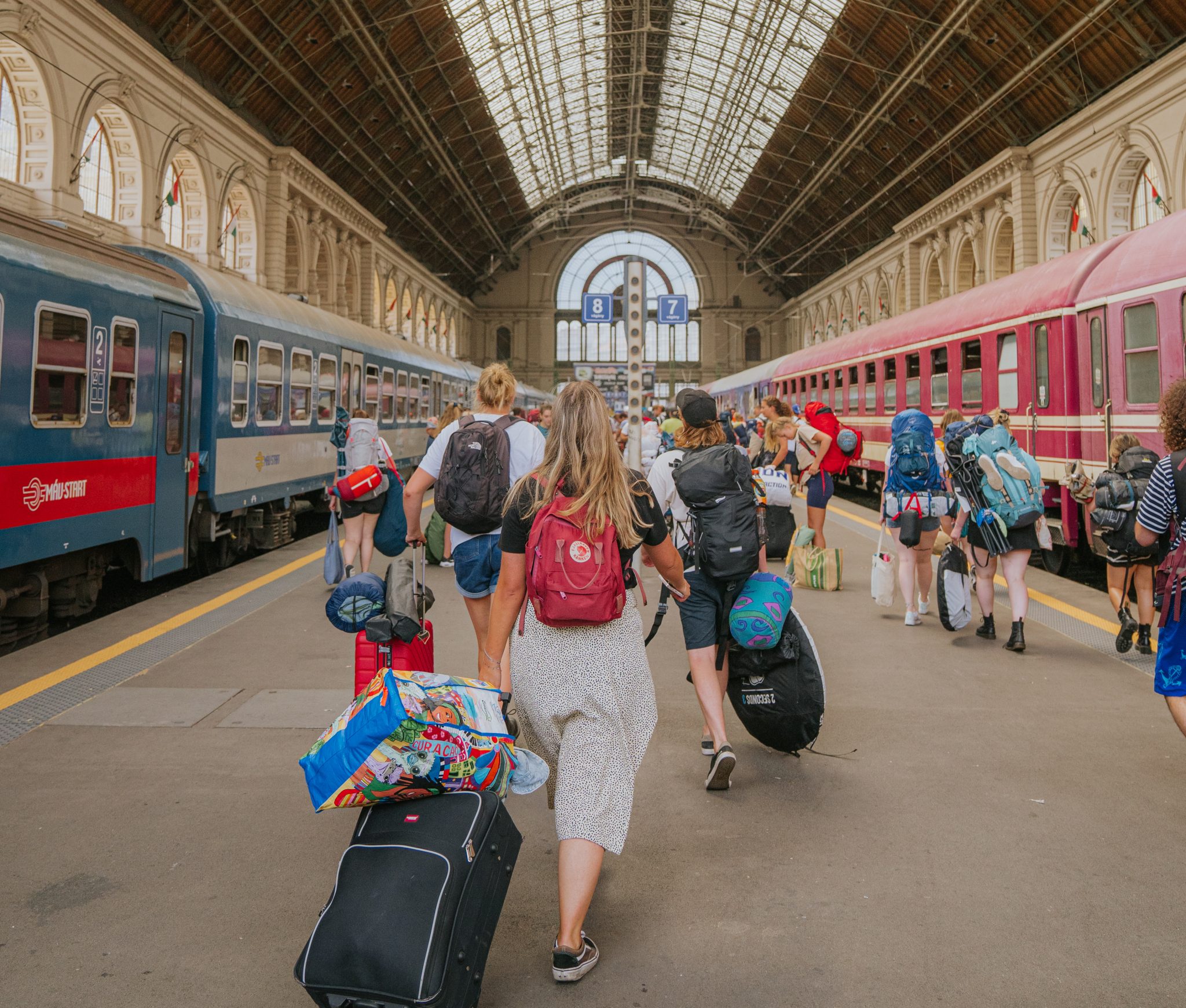 Vervoer naar Sziget 2026: Alles over parkeren, trein en bus ...
